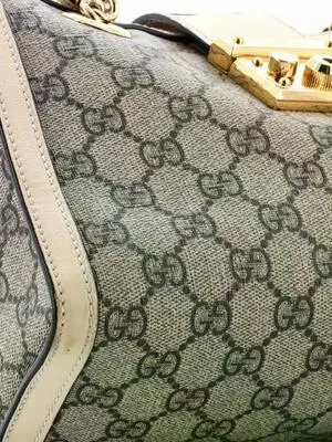 Gucci Padlock Chain Tote Gg Coated Canvas Shoulder Bag - Neutrals