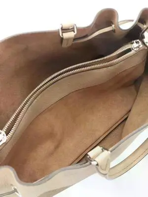 LOUIS VUITTON 2000-2026 Monogram Mahina Bella Tote Satchel