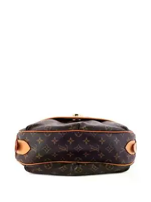 LOUIS VUITTON Monogram Canvas Shoulder Bag