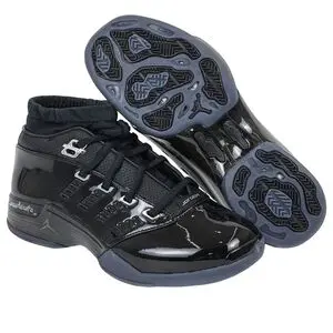 JORDAN 17 Low Patent - Black
