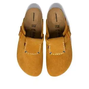BIRKENSTOCK Boston Cap Clogs - Honey