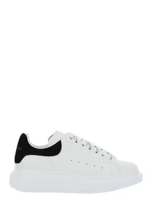 Alexander McQueen Black And Low Top Sneakers With Logo Lettering On The Tongue And Contrasting Heel With Logo Lettering In Leather - White