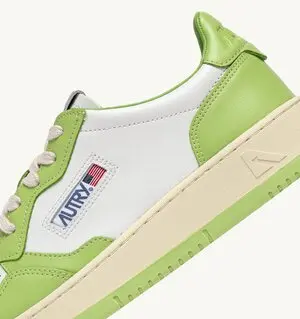 AUTRY Medalist Bicolor Low-top Sneakers