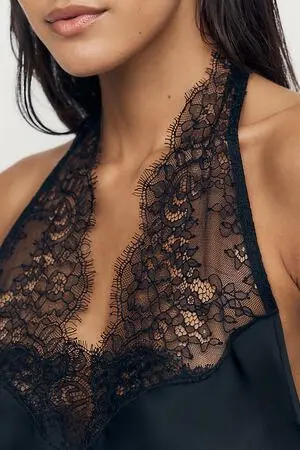 ELODIE Lden Lace-trim Halter Top