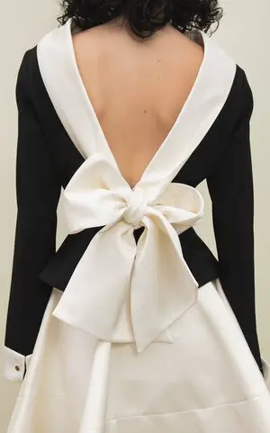 Arakii Wide Cuff Blazer Top