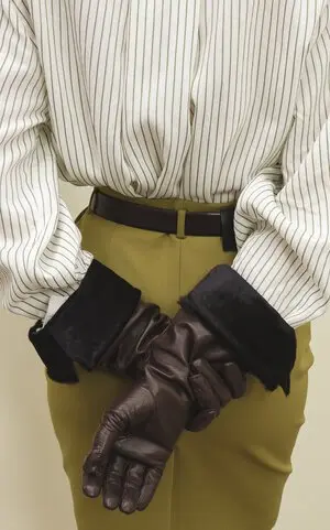 Arakii High Waist Pencil Skirt