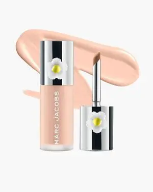 Marc Jacobs Nude Awakening Foundcealer In 125c