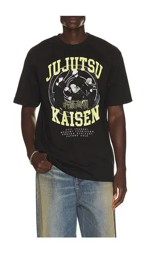 BIOWORLD Jujutsu Kaisen Jujutsu Sorcerers Tee