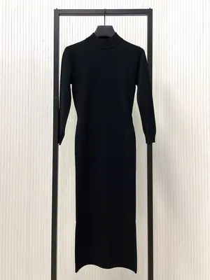 Gucci Fine Rib Knit Wool Dress With Horsebit - Black