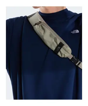 The North Face Tnf Essential Simple Dome Relaxed Sweatshirt