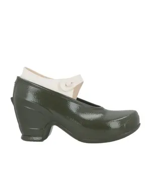 MAISON MARGIELA Jane Courts - Black