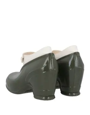 MAISON MARGIELA Jane Courts - Black