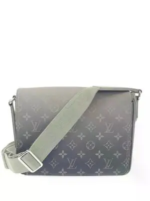 LOUIS VUITTON 2000-2026 Monogram Gradient District Pm Crossbody Bag - Green