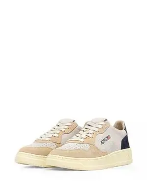 AUTRY Medalist Low Tricolor Sneakers In Suede Color White Sand And Blue Space - Neutrals