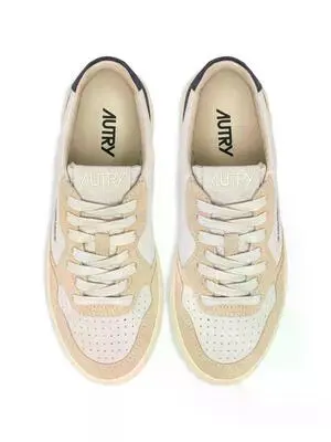AUTRY Medalist Low Tricolor Sneakers In Suede Color White Sand And Blue Space - Neutrals