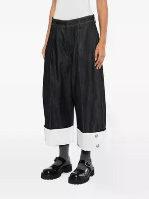 AO YES Pleated Turn-up Jeans