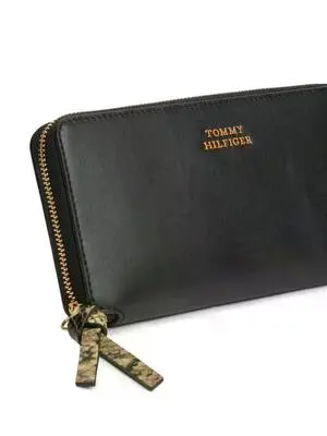 Tommy Hilfiger Logo-plaque Zip-around Wallet