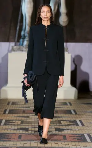 THE GARMENT Crepe Culottes - Black