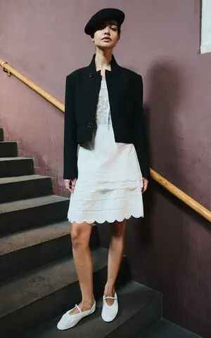 THE GARMENT Lexi Button Blazer