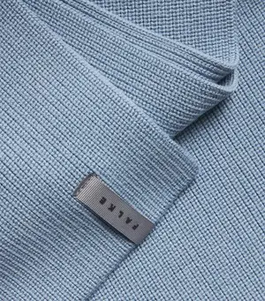 Falke Ultrafine Merino Wool Scarf