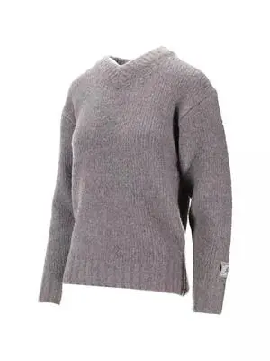 B.B. WALACE V-neck Knitted Sweater