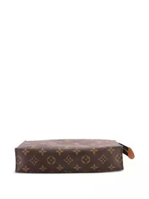 LOUIS VUITTON Monogram Canvas Toiletry Pouch 26 Clutch Bag