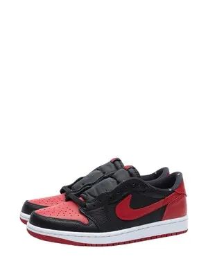 JORDAN Air Force 1 Retro Low Sneaker
