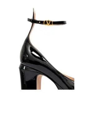 Valentino Garavani Vlogo Platform Pumps