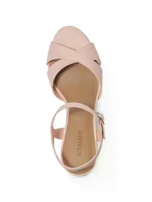Bernardo Ginni Crossover-strap Buckle-fastening Sandals