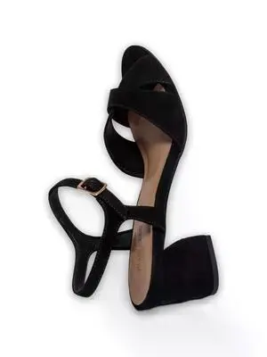 Bernardo Ginni Crossover Sandals