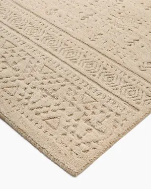 Quince Alma Hand-loomed Wool Rug - Beige
