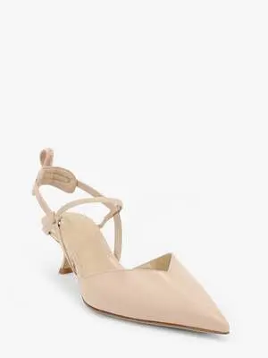 Fendi Very Colibrã¬ Patent Leather Pumps