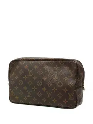 LOUIS VUITTON Monogram Canvas Trousse Toilette 28