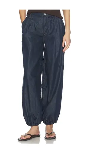 FRAME The Denim Balloon Pant In Blue