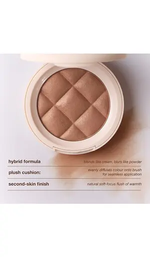 ICONIC LONDON Soft Touch Bronzer