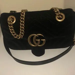 Gucci Gg Marmont Leisure Shoulder Bag