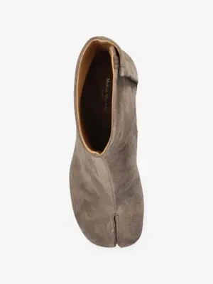 MAISON MARGIELA Suede Tabi Cut-out Block Heel Boots - Brown