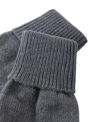 Johnstons Of Elgin Comfortable Minimalist Gloves