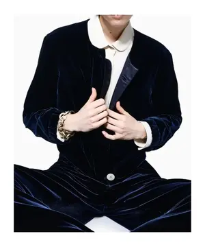 Giorgio Armani Cropped Jacket