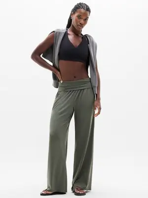 Athleta Dream Drape Mid Rise Pant - Jungle
