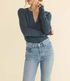 DÔEN Cashmere Henley - Blue Stone