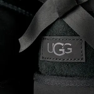 UGG Ultra Mini Bailey Bow Boot
