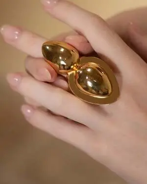 LINA HERNÁNDEZ Cosmic Egg Ring