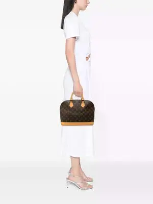 LOUIS VUITTON 2004 Monogram Alma Pm Handbag - Brown