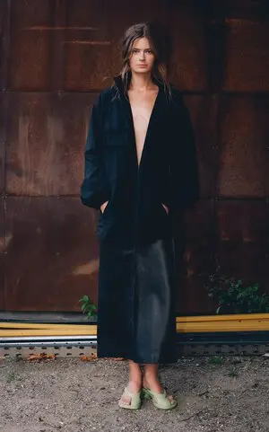 STUDIO CONSTANCE Leather Capri Pants