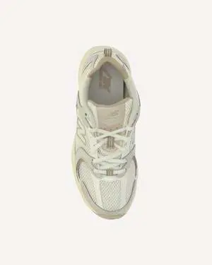 NEW BALANCE 530 Sneakers - Beige
