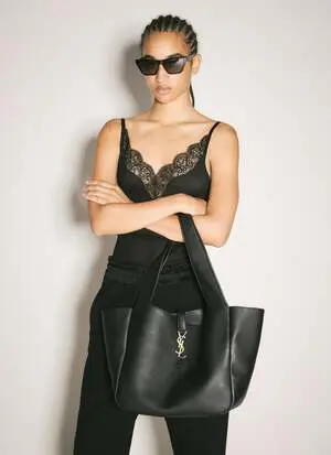 Saint Laurent Le 5 À 7 Bea Shoulder Bag