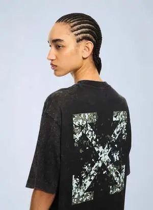 Off-White Arrow Confetti Skate T-shirt