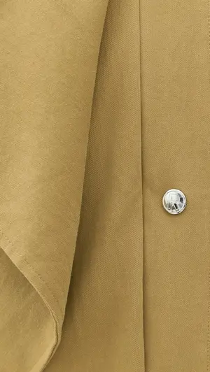 Roucha Calder Trench