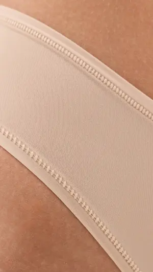 SKIMS Cheeky Briefs